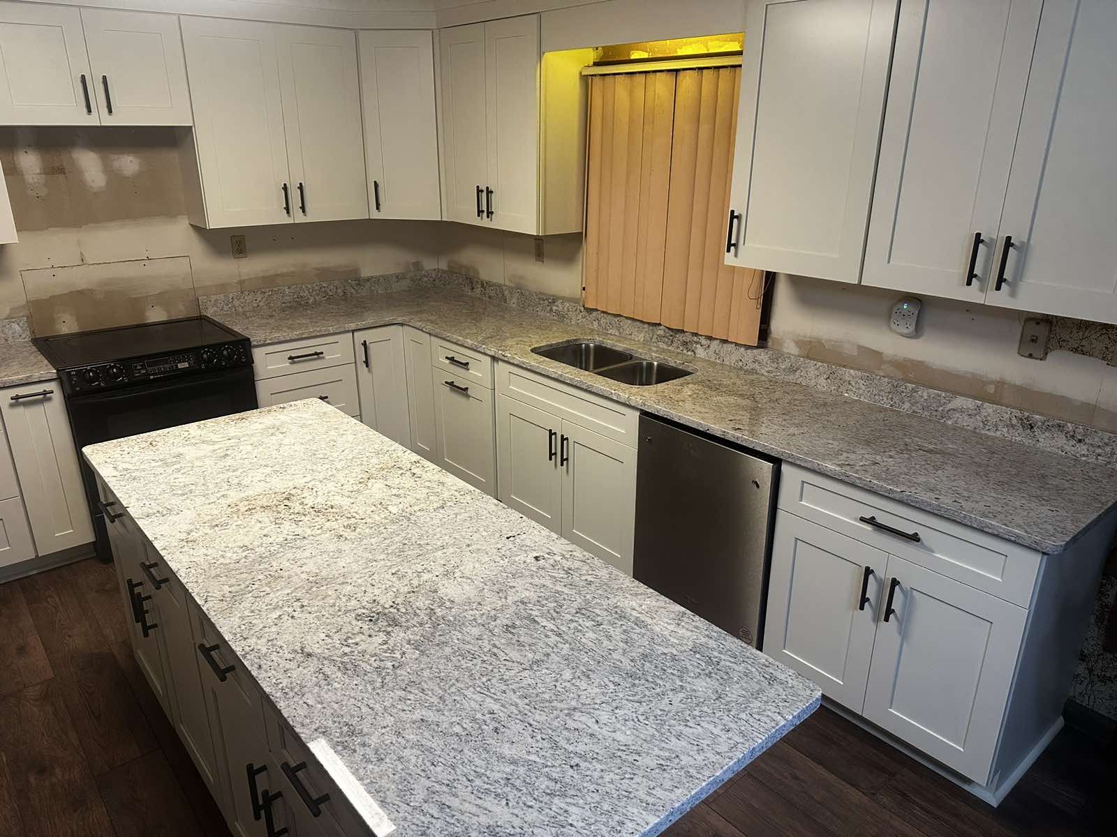 Granite Depot of Asheville - Salinas White