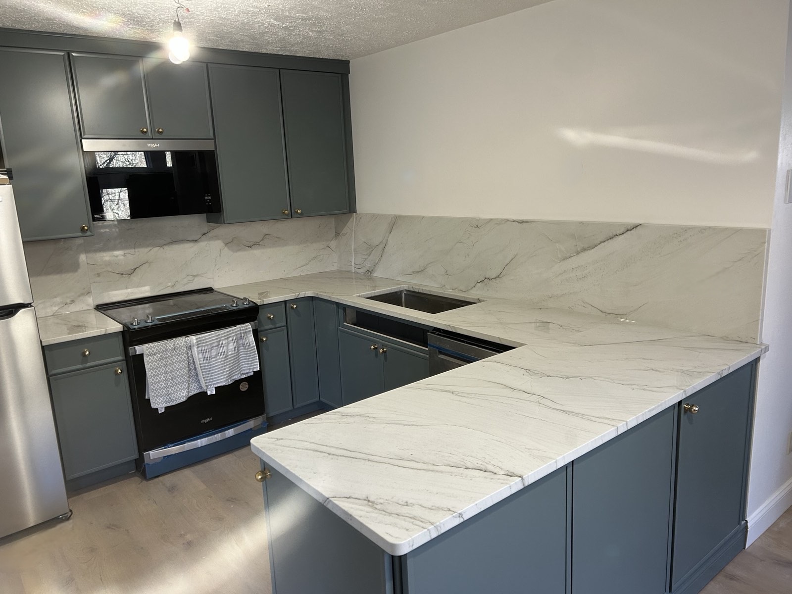 Granite Depot of Asheville - Mont Blanc Quartzite